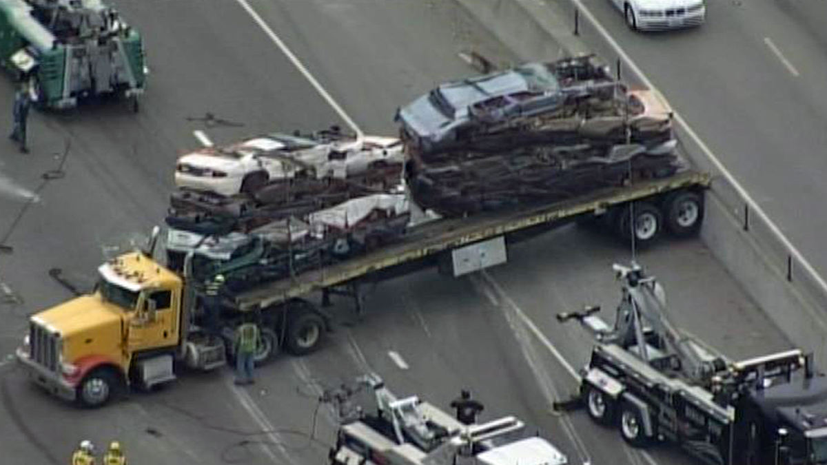 Overturned Big-Rig Hauling Crushed Cars Blocks 101 Traffic in San ... Overturned Big-Rig Hauling Crushed Cars Blocks 101 Traffic in San ...
