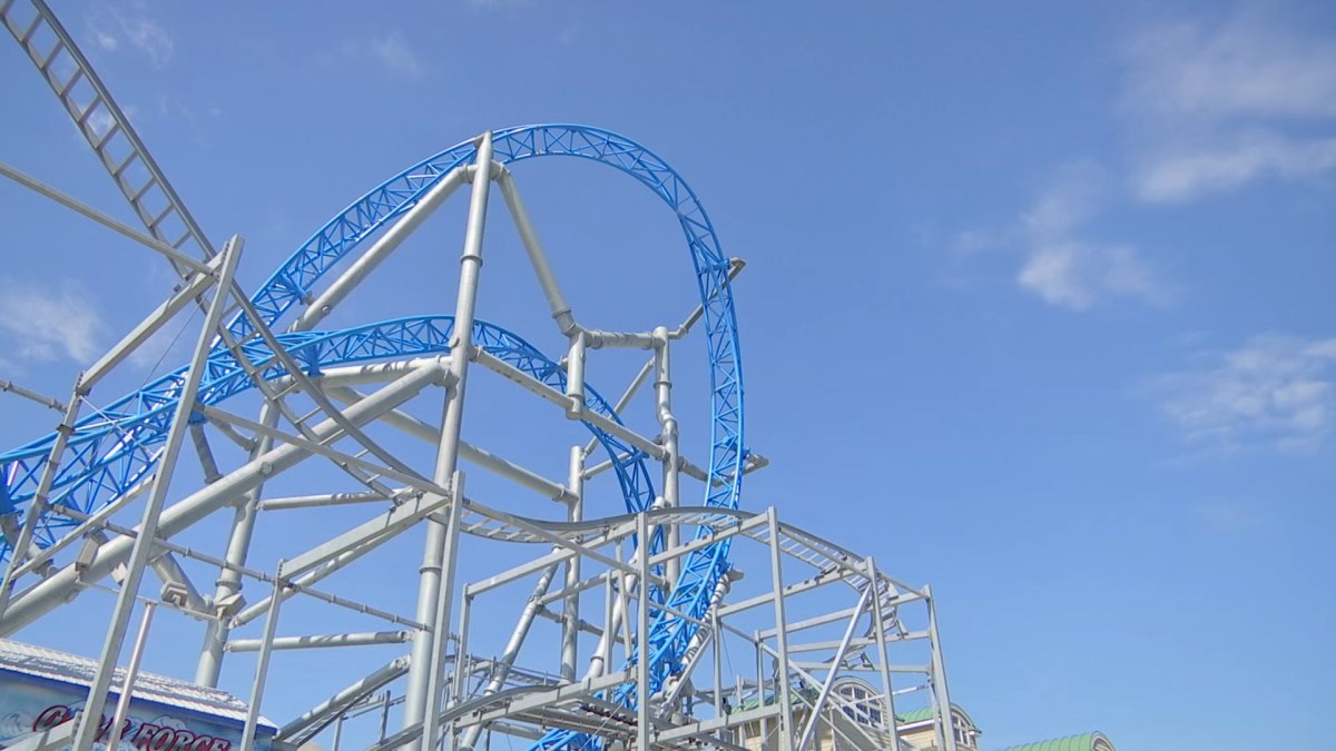 Test Dummies Fall Off Roller Coaster at Jersey Shore Theme Park, Crash ...