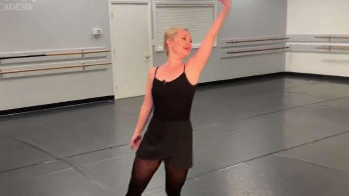 Dance Teacher Holds Free Virtual Dance Lessons – NBC Bay Area