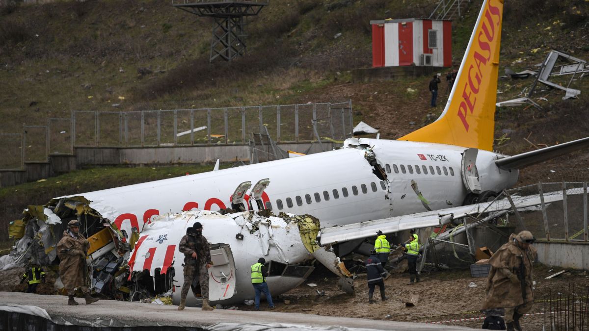 ‘There Was Panic and Shouting’: Survivors Describe Istanbul Plane Crash ...