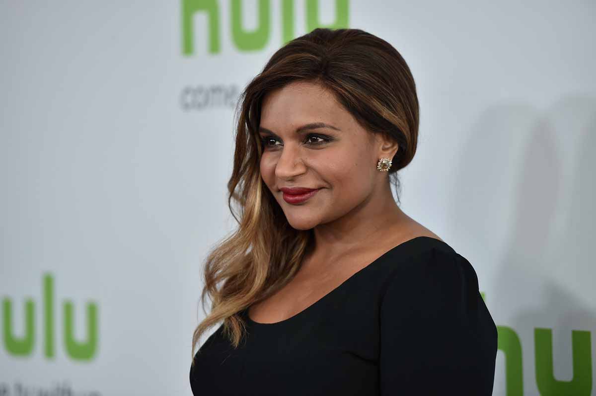 Mindy Kaling Shares Poignant Photo of Daughter Watching Kamala Harris ...