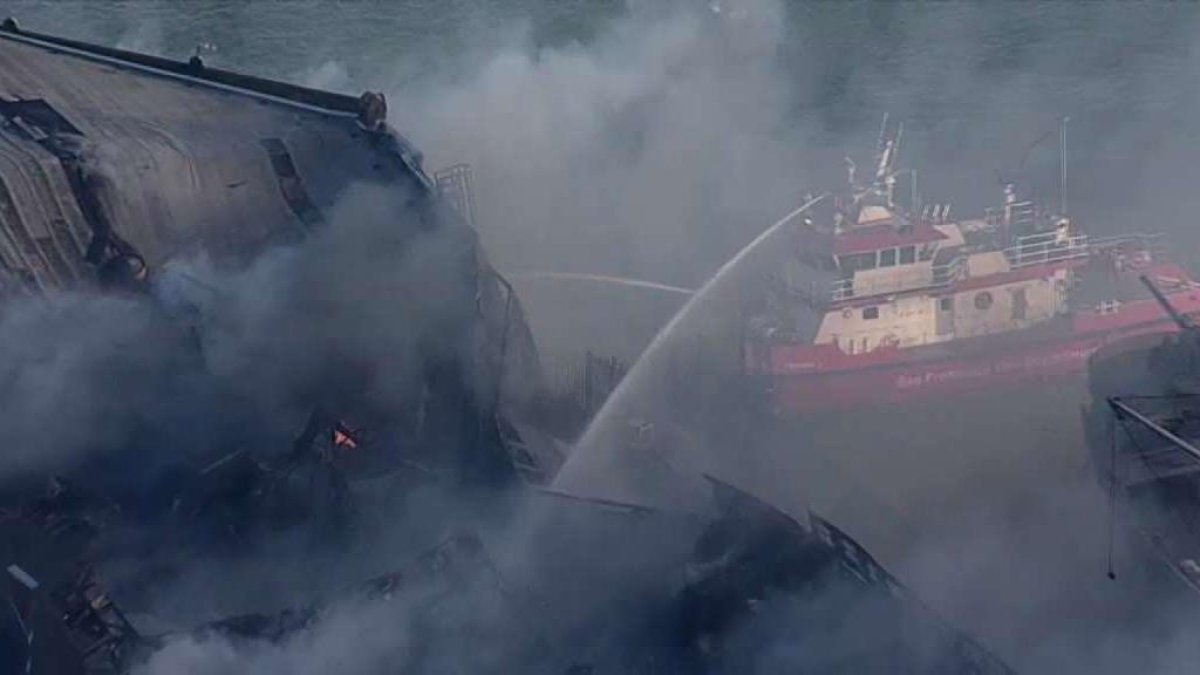 Raging Fire Rips Through Warehouse at SF’s Pier 45 – NBC Bay Area