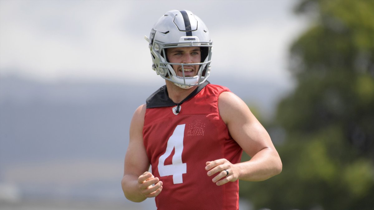 Derek Carr Details What Must Get Fixed to Reignite Raiders Offense ...