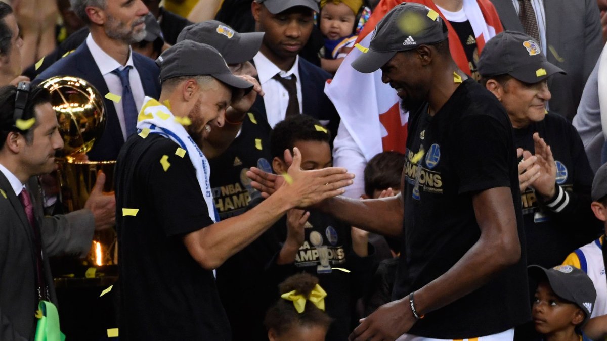 Steph Curry, Kevin Durant’s special exchange at 3-point record ...
