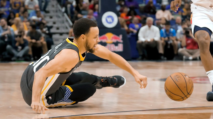 Steph Curry Injury: Warriors Star ‘good’ After Mild Right Foot Sprain ...
