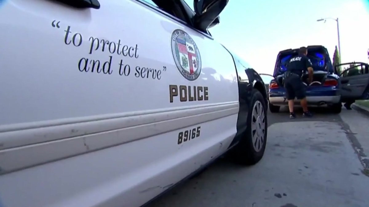 LAPD Officer Faces Possible Discipline for George Floyd Meme – NBC Bay Area LAPD Officer Faces Possible Discipline for George Floyd Meme – NBC Bay Area