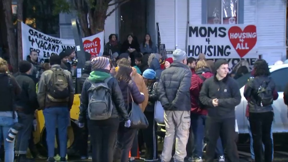 Protesters Rally Against Homeless Moms’ Eviction in Oakland – NBC Bay Area