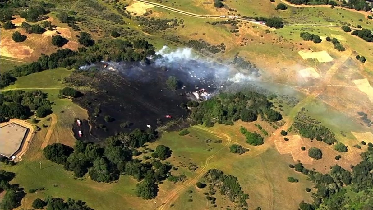 Fire Crews Battle Brush Fire in Palo Alto – NBC Bay Area