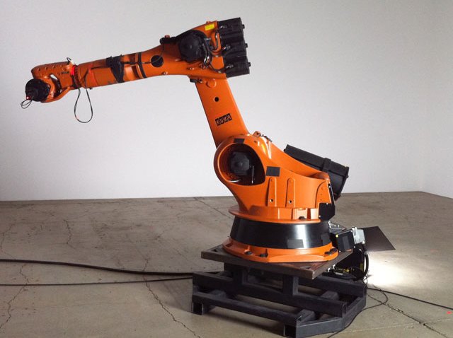 Amazing “Halo” Robot Lights It Up – NBC Bay Area