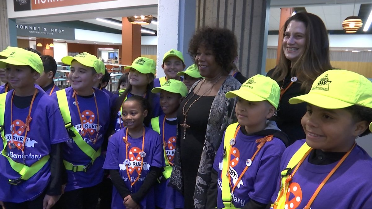 Students Working For Years To Honor Civil Rights Icon Finally Meet ...