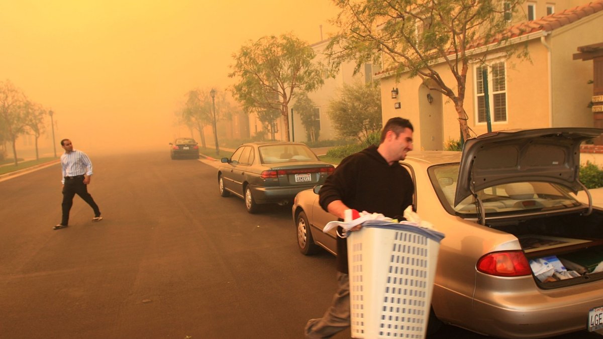 Checklist: What to Do If You Have to Evacuate Due to a Wildfire – NBC ...