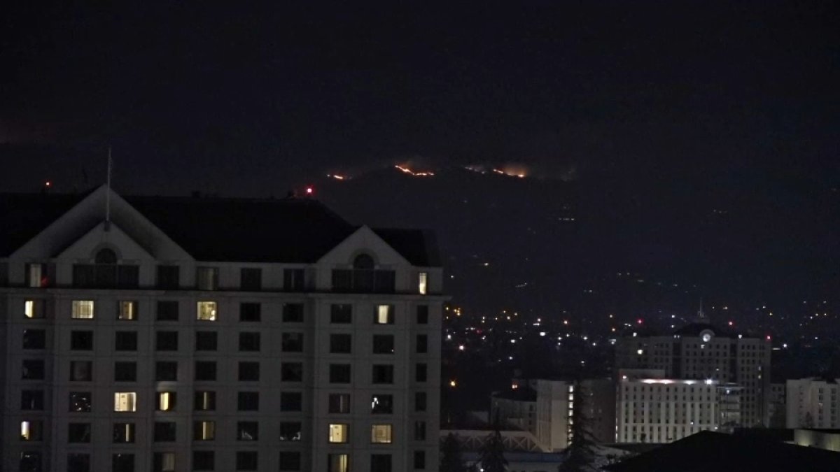 SCU Complex: 20 Fires in 5 Counties Prompt Evacuation Orders – NBC Bay Area