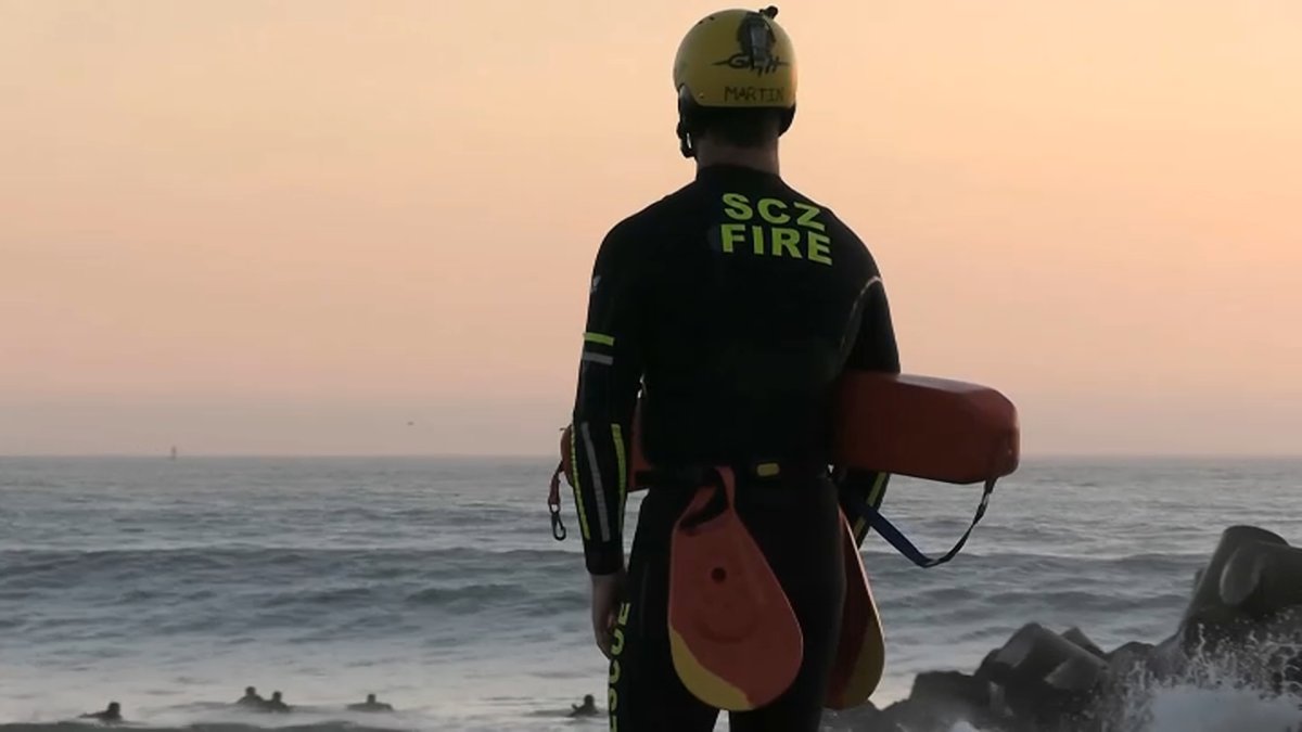 12 Children Rescued From Chilly Waters After Boats Capsize in Santa ...