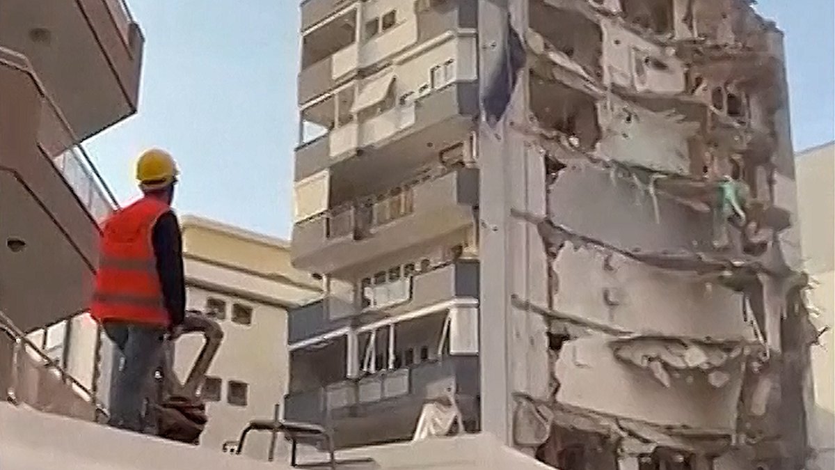 WATCH: Dramatic Video Shows Building Demolition Gone Wrong – NBC Bay Area