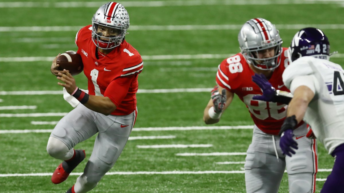 Justin Fields-To-49ers Would Fit Kyle Shanahan’s Dual-Threat QB Stance ...