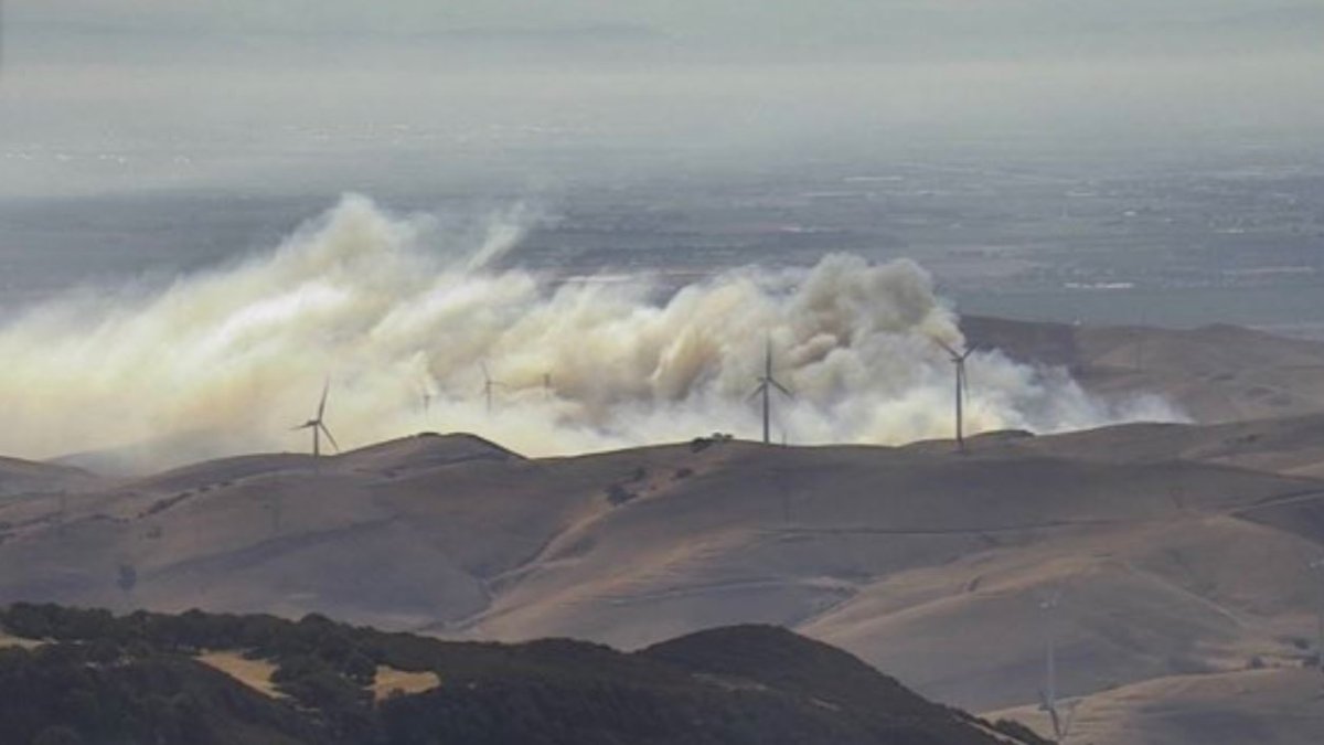 Diablo Fire Near Byron Contained at 128 Acres – NBC Bay Area
