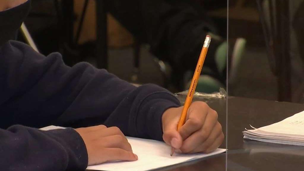 Infectious Disease Expert on Mask Mandate in California Classrooms ...