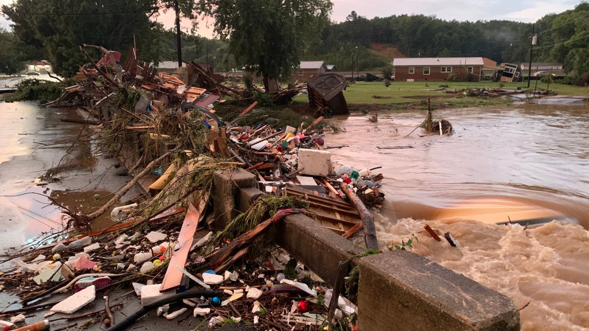 Anonymous Donor Pays For Funerals Of 20 Tennessee Flood Victims Nbc