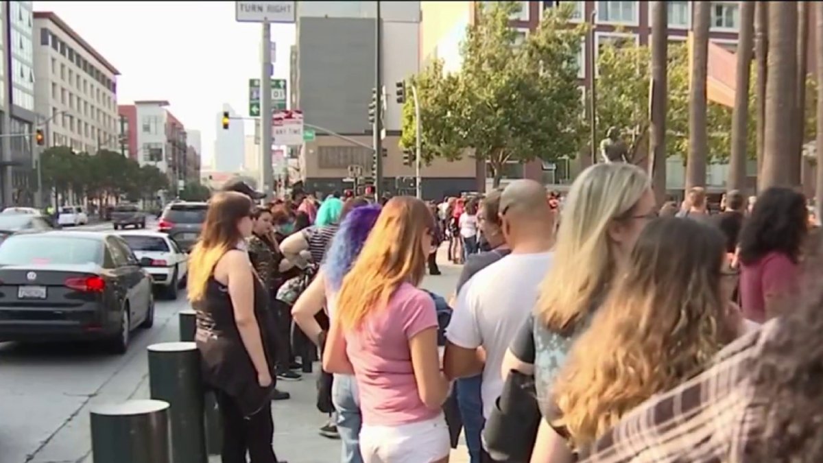 Thousands Pack Oracle Park for Green Day, Weezer Concert – NBC Bay Area
