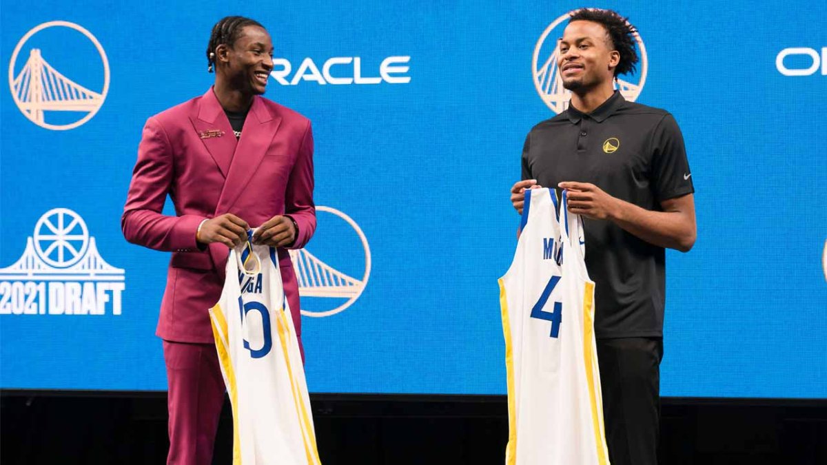 Steph Curry Loves Jonathan Kuminga, Moses Moody; Warriors Have Win-Now ‘Vibe’ – NBC Bay Area