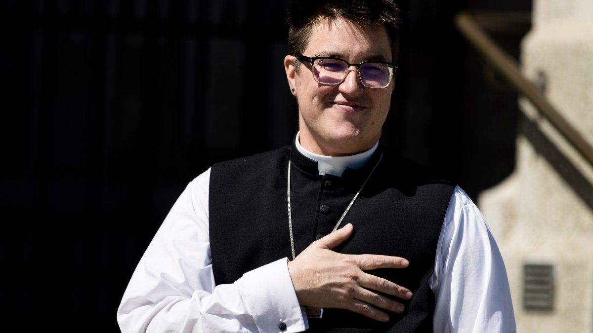 Transgender Pastor in San Francisco Claims Bias, Sues Lutheran ...