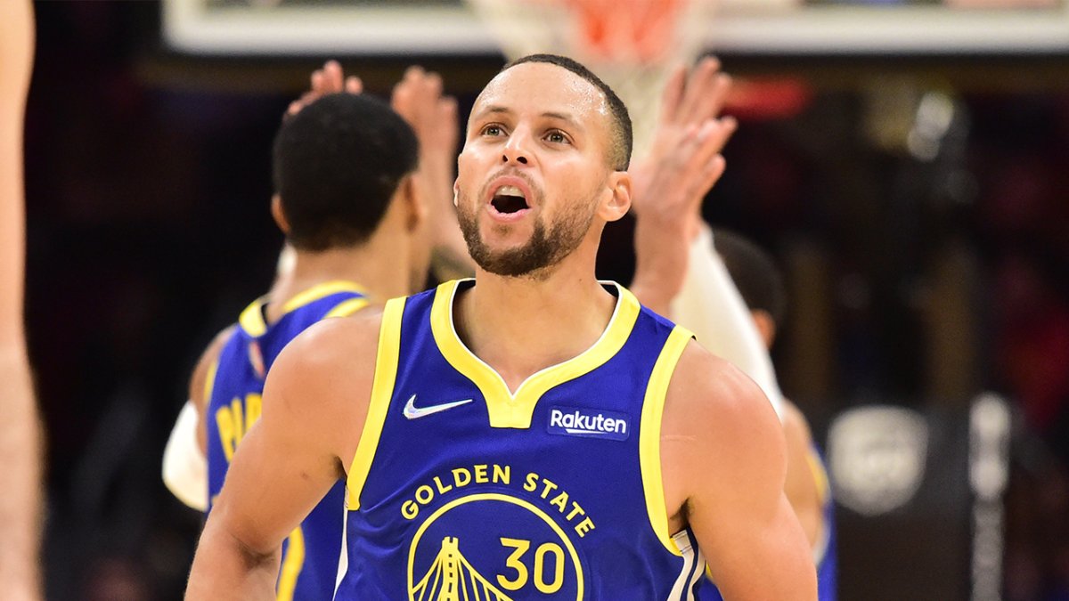 Steph Curry Gets MVP Chants Vs. Cavs in Second Straight Road Game – NBC ...