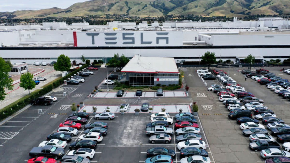 Black Fremont Tesla factory workers allege racism – NBC Bay Area