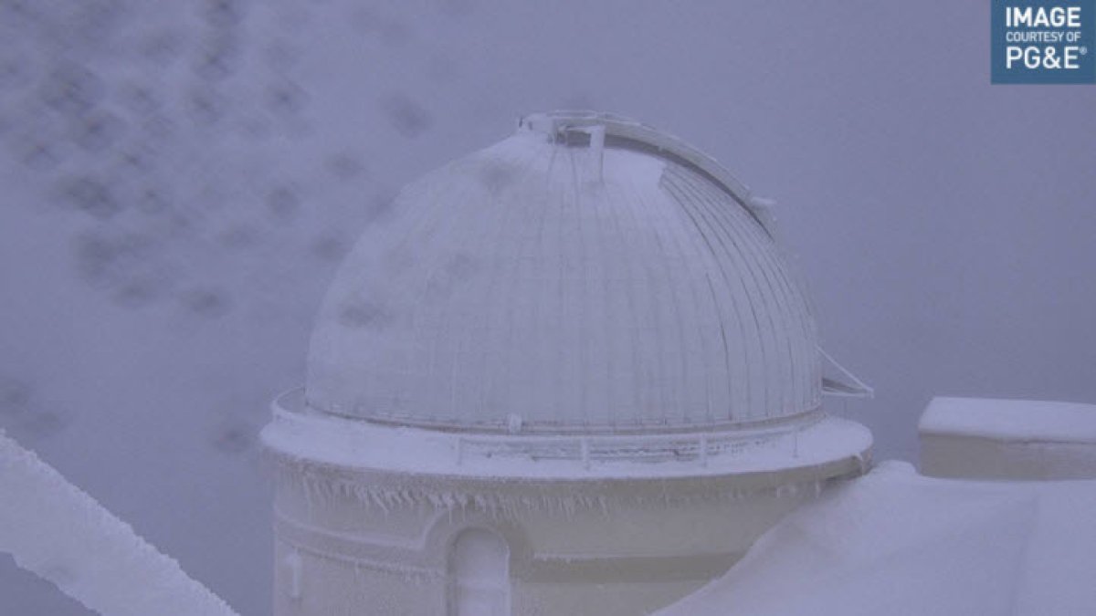 Snow Blankets Mount Hamilton, Up to 1 Foot Expected by Midweek – NBC ...