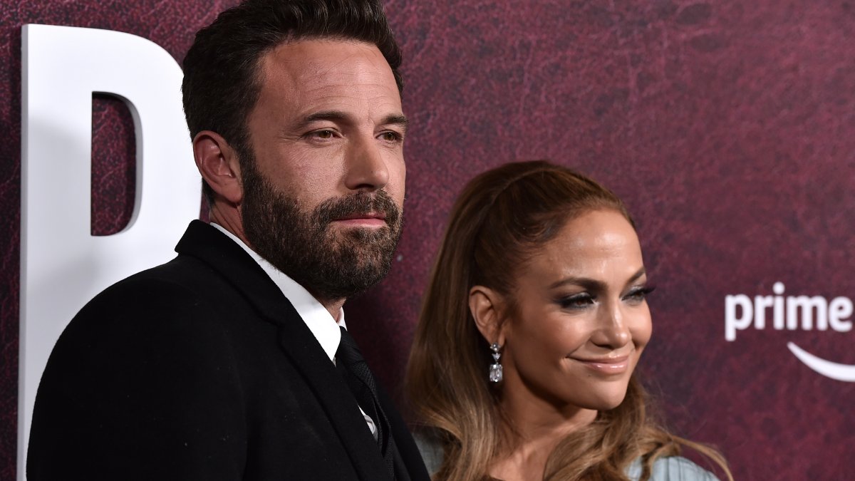 Ben Affleck And Jennifer Lopez Tackle Breakup Rumors With Pda Outing
