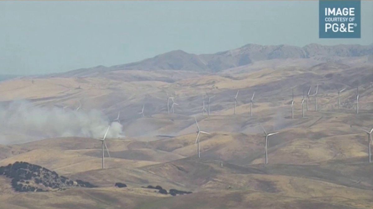 Firefighters Battle Brush Fire on Altamont Pass – NBC Bay Area