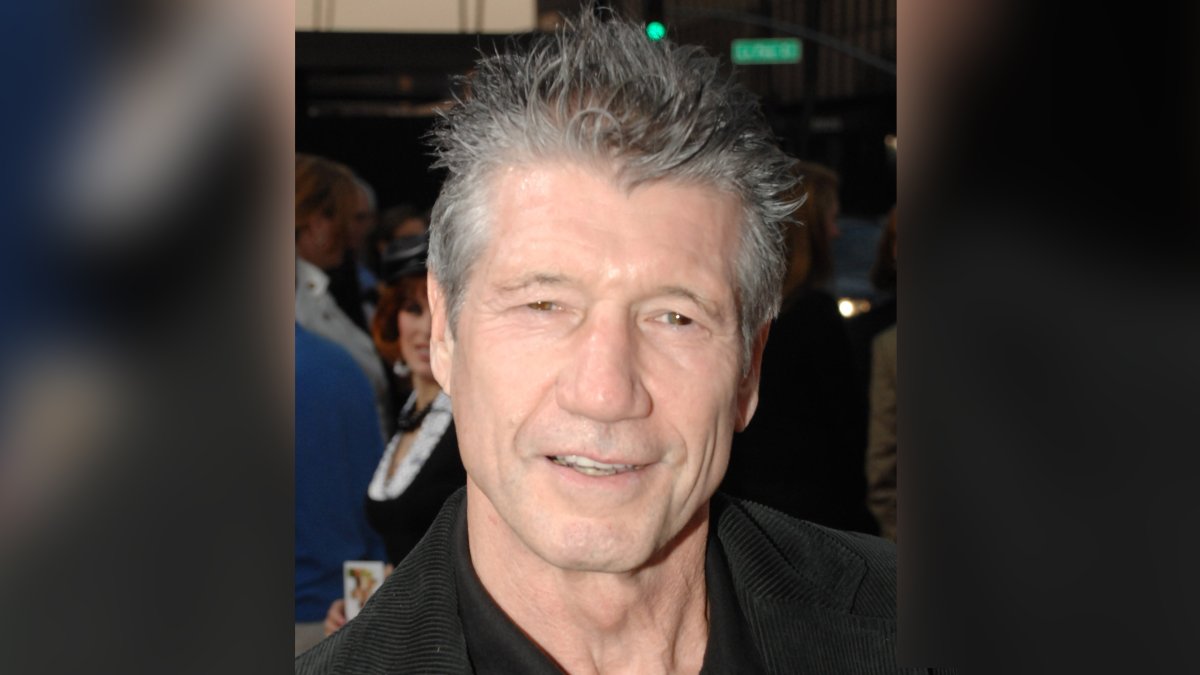 Fred Ward, Star of ‘Tremors’ and ‘The Right Stuff,’ Dies at 79 – NBC ...