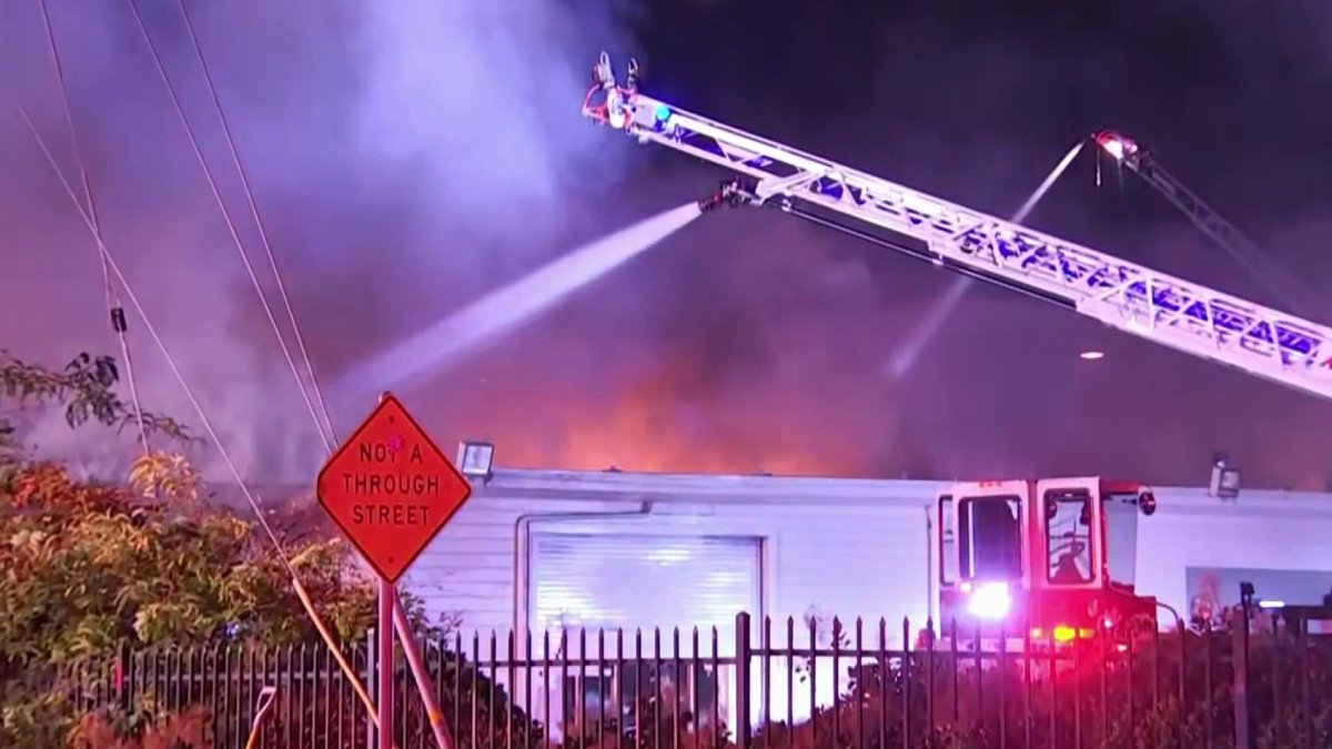 Firefighters Battle 3-Alarm Warehouse Fire in San Leandro – NBC Bay Area