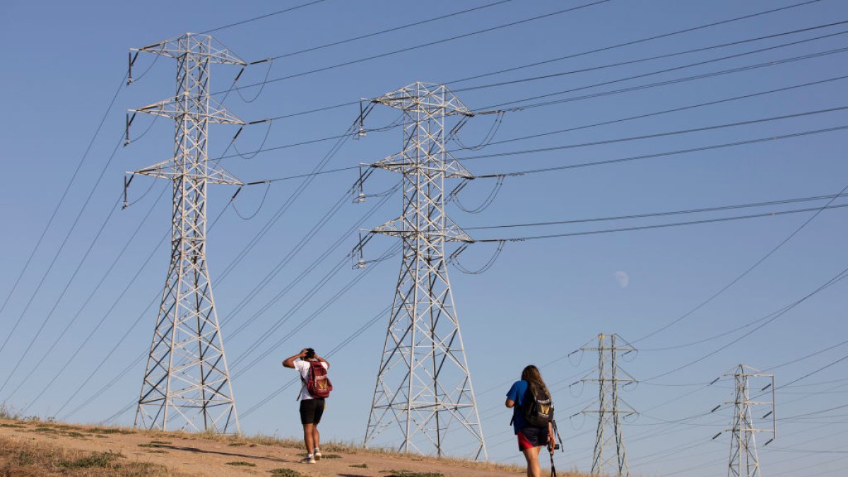 PG&E, Power Grid Operator Again Urge Energy Conservation Amid Continued ...