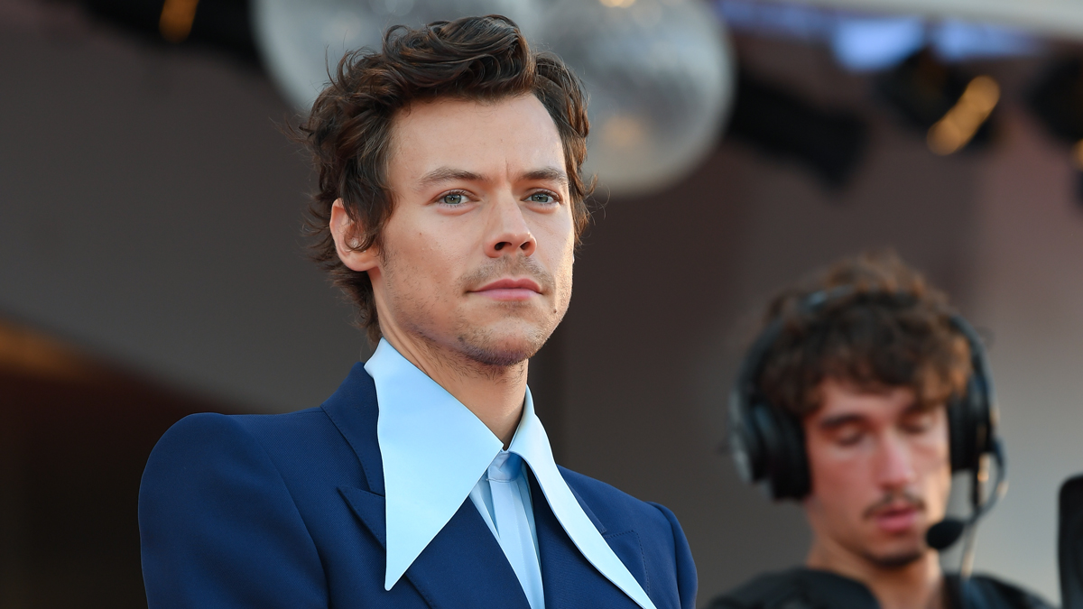 Harry Styles Honored Queen Elizabeth II at MSG Concert Hours After Her ...