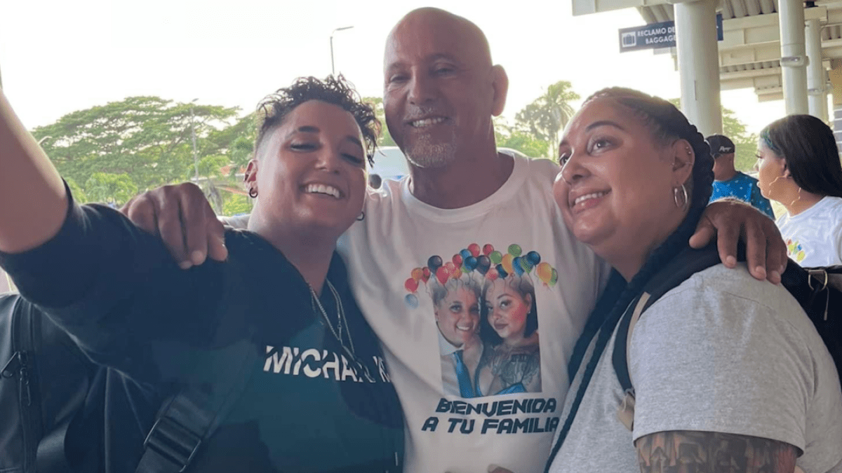CT Woman Finds Out Her Best Friend Is Actually Her Biological Sister ...