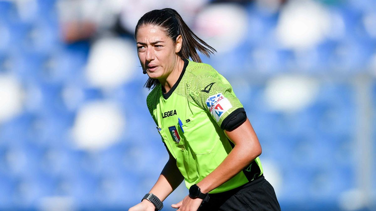 Ferrieri Caputi Makes History as First Woman Referee in Serie A – NBC ...