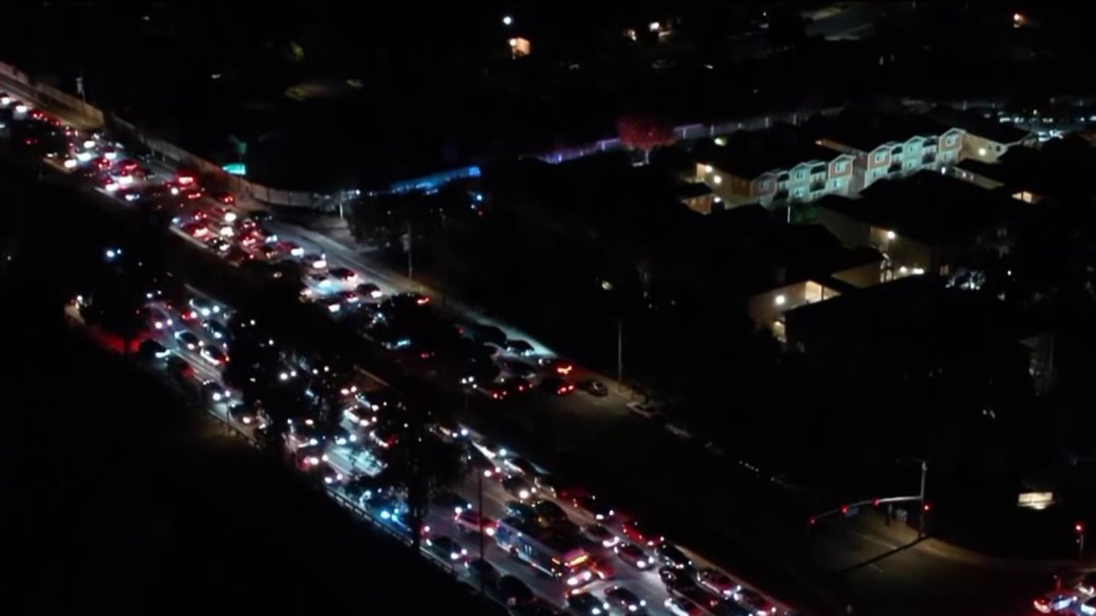 SJPD Box in Hundreds of Cars After Sideshow – NBC Bay Area