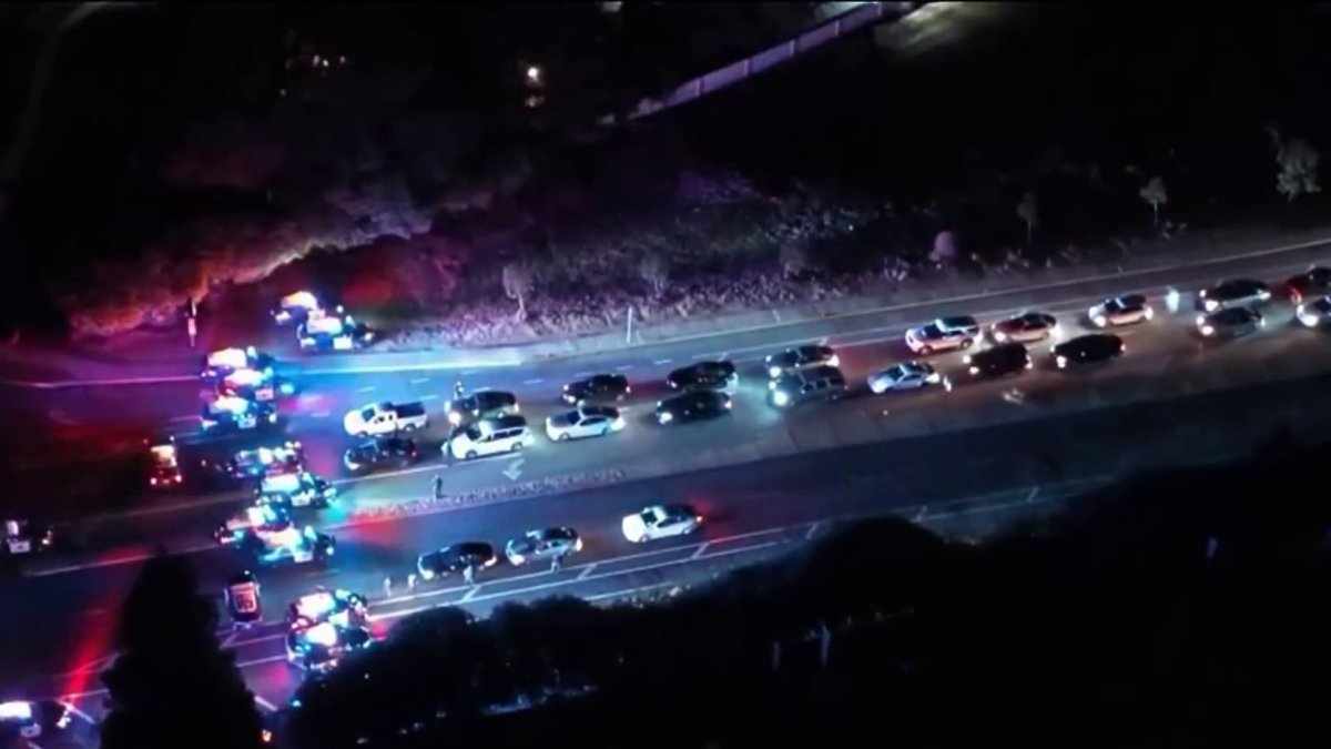 Officers Detain 500 Vehicles, Participants in Alleged Sideshow Activity ...