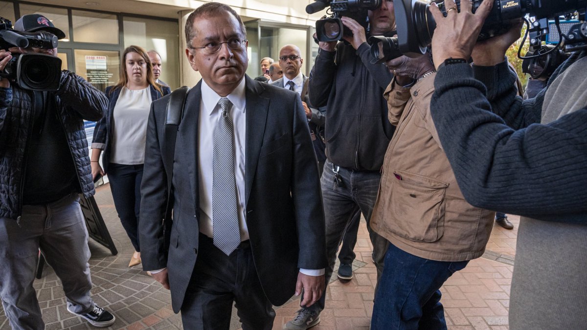 Court Rejects Bid by Convicted Theranos Executive Sunny Balwani to ...