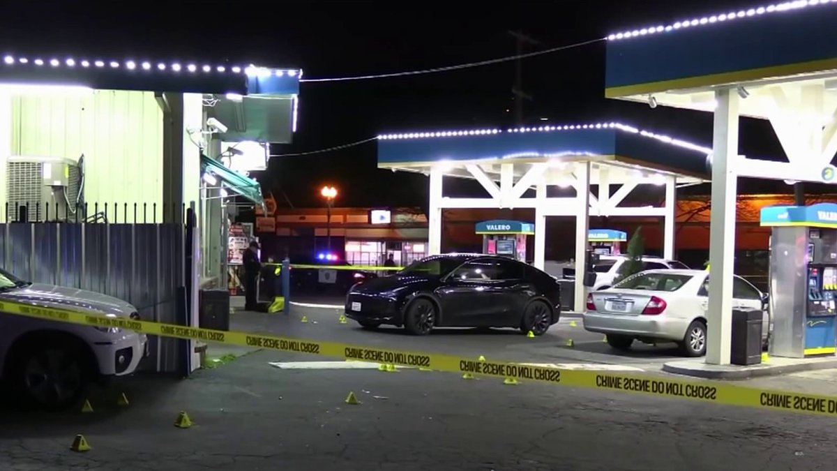 18-Year-Old Killed, 4 Others Injured in Oakland Music Video Shooting ...