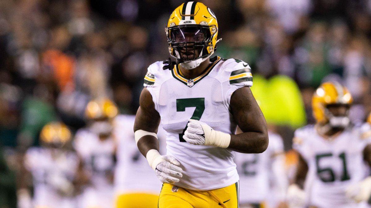 Packers’ Quay Walker Ejected for Shoving Lions’ Medical Staffer – NBC ...