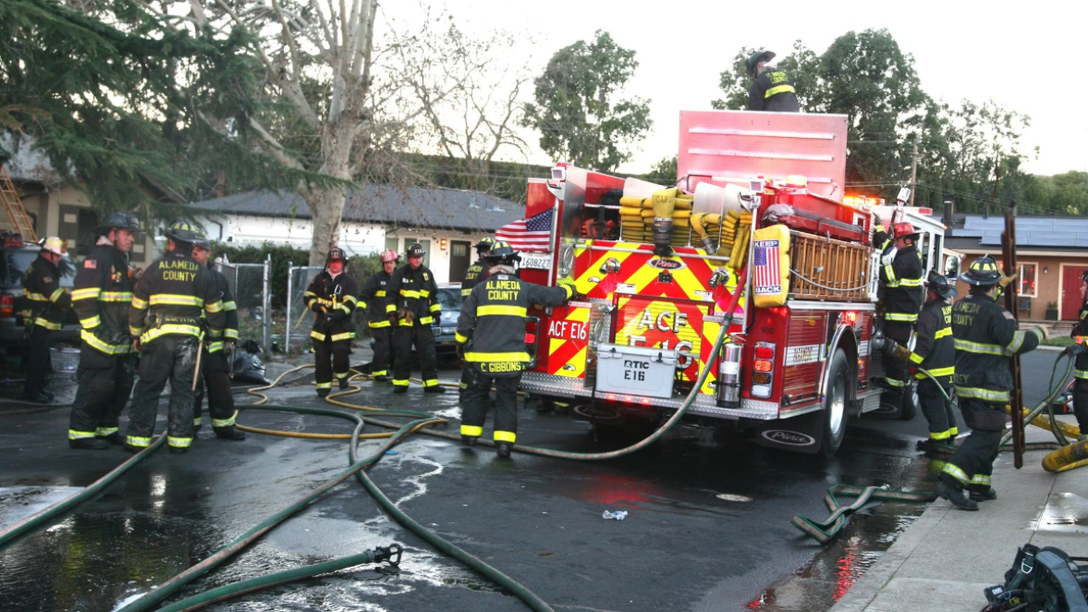 1 Dead, 8 Displaced in House Fire in Dublin – NBC Bay Area