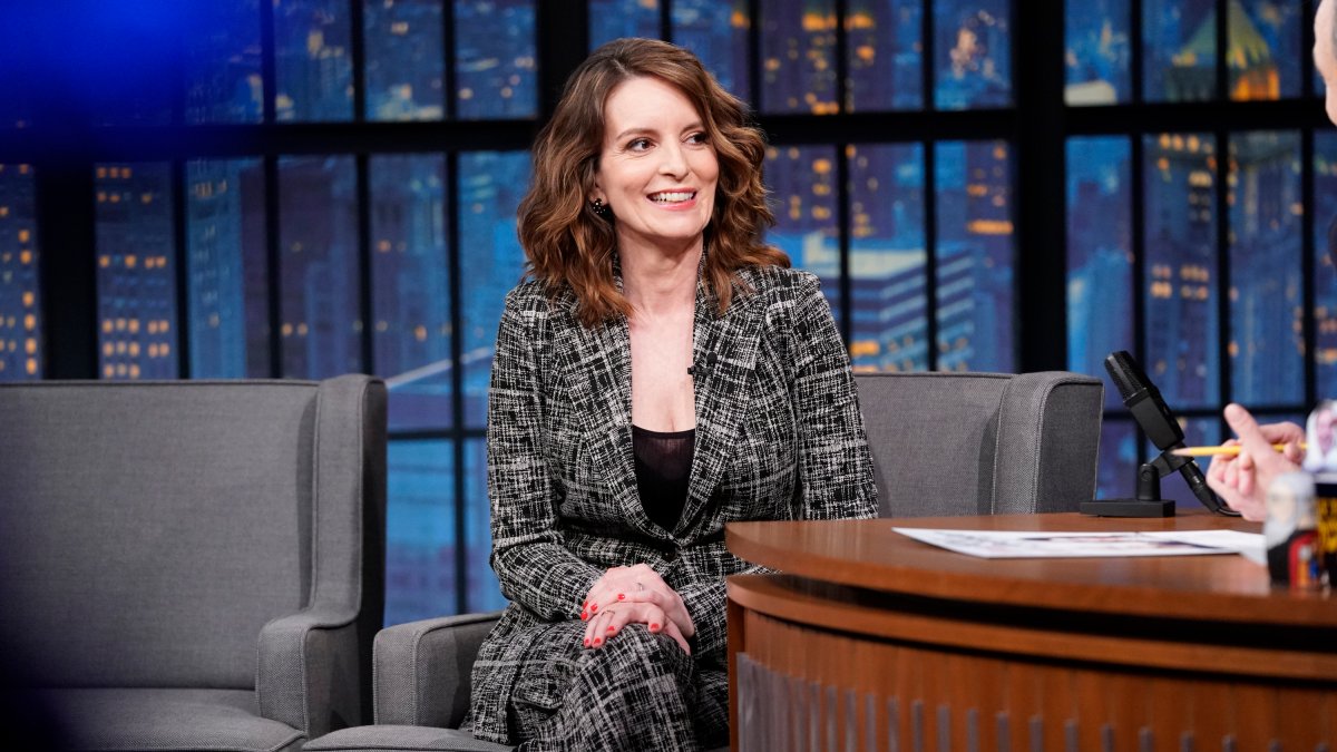 Tina Fey and Tim Meadows Returning for Mean Girls Musical Movie – NBC ...