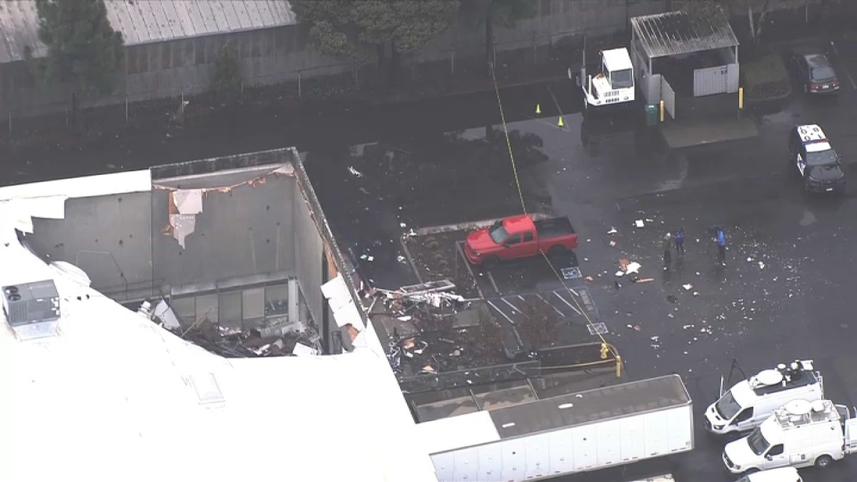 1 Dead After Roof Collapses at Peet’s Coffee Warehouse in Oakland: FD ...