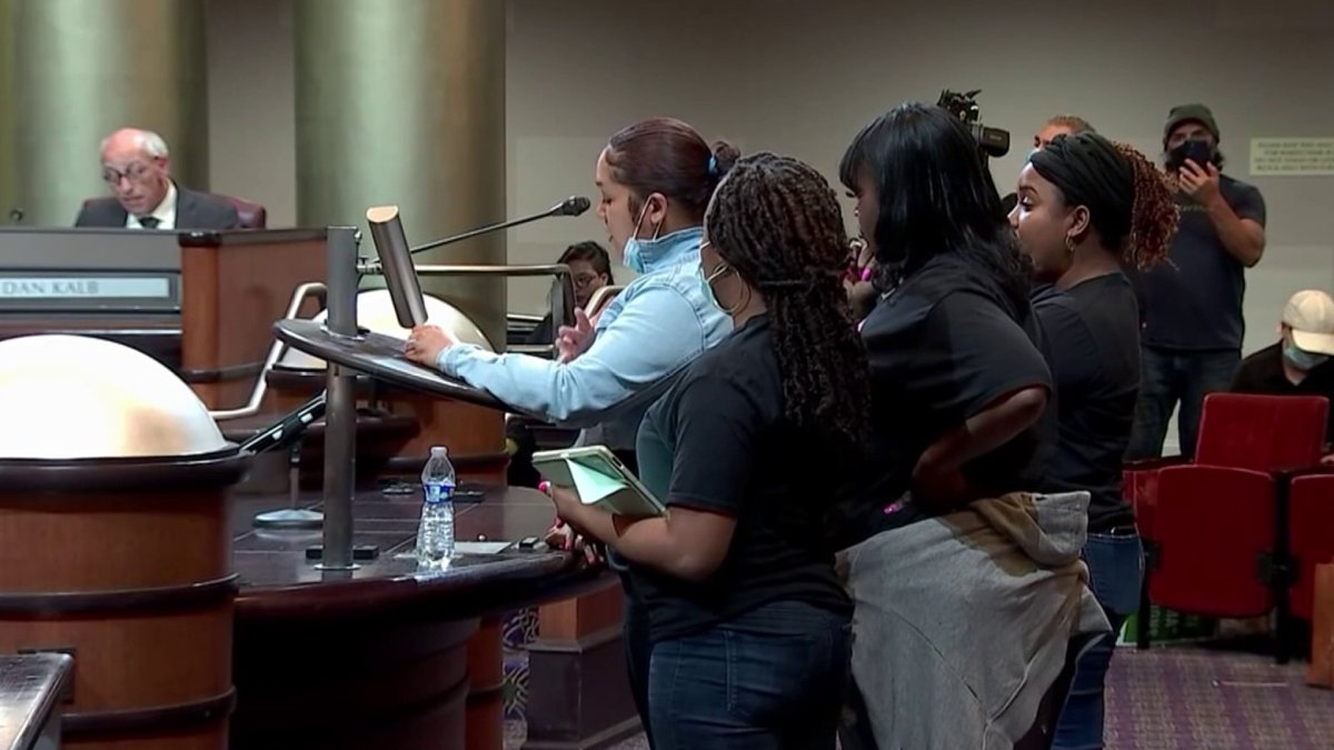 Oakland City Leaders Still Deciding Whether Or Not To Phase Out