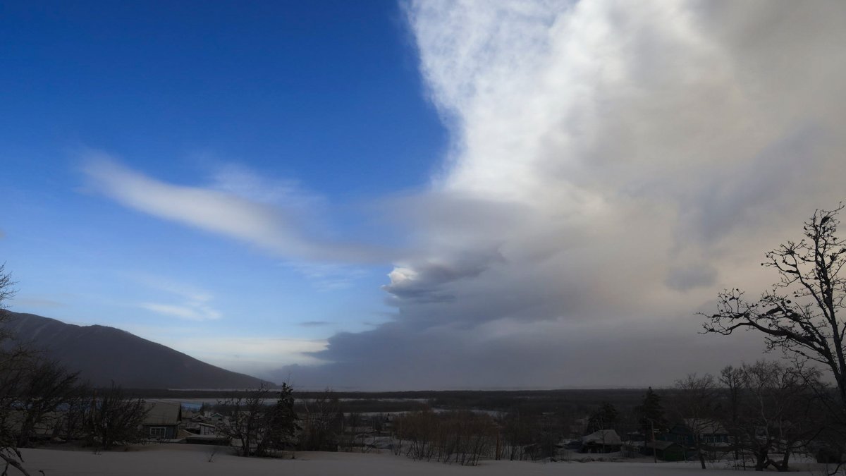 Russian Volcano: Ash Cloud Prompts Alaska Flight Cancellations – NBC ...