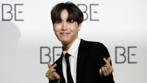 Bts Member J Hope Enters South Korean Boot Camp For Mandatory Army