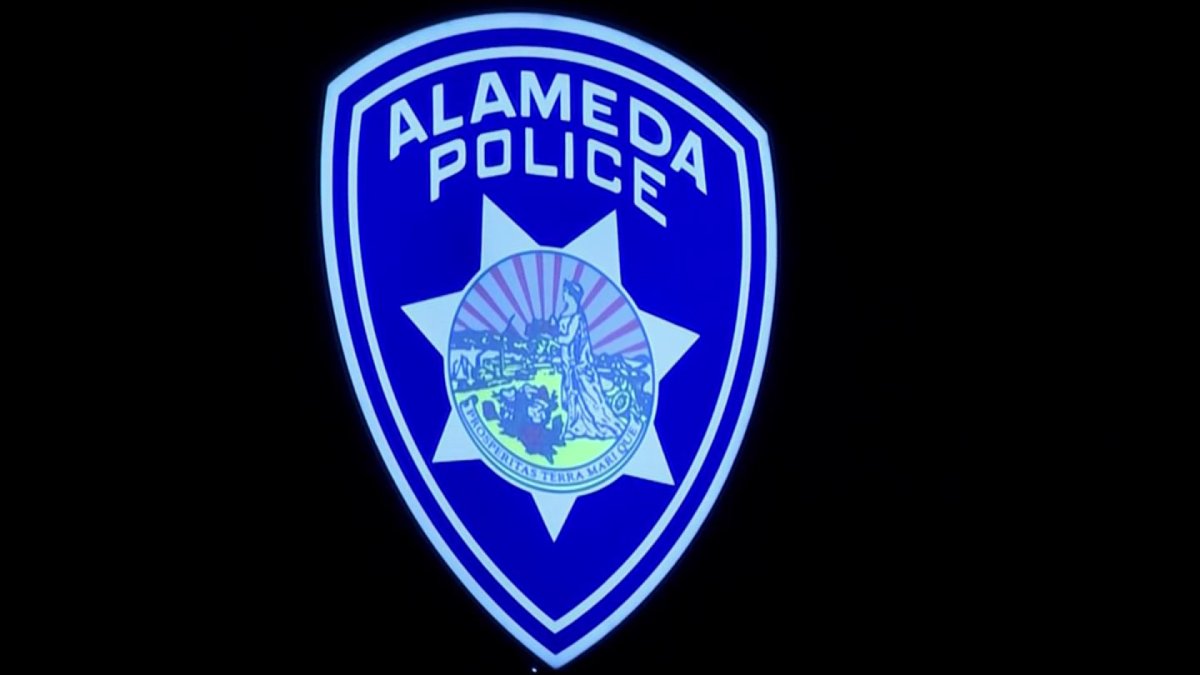 Alameda Police Department Offering $75,000 Hiring Bonus – NBC Bay Area