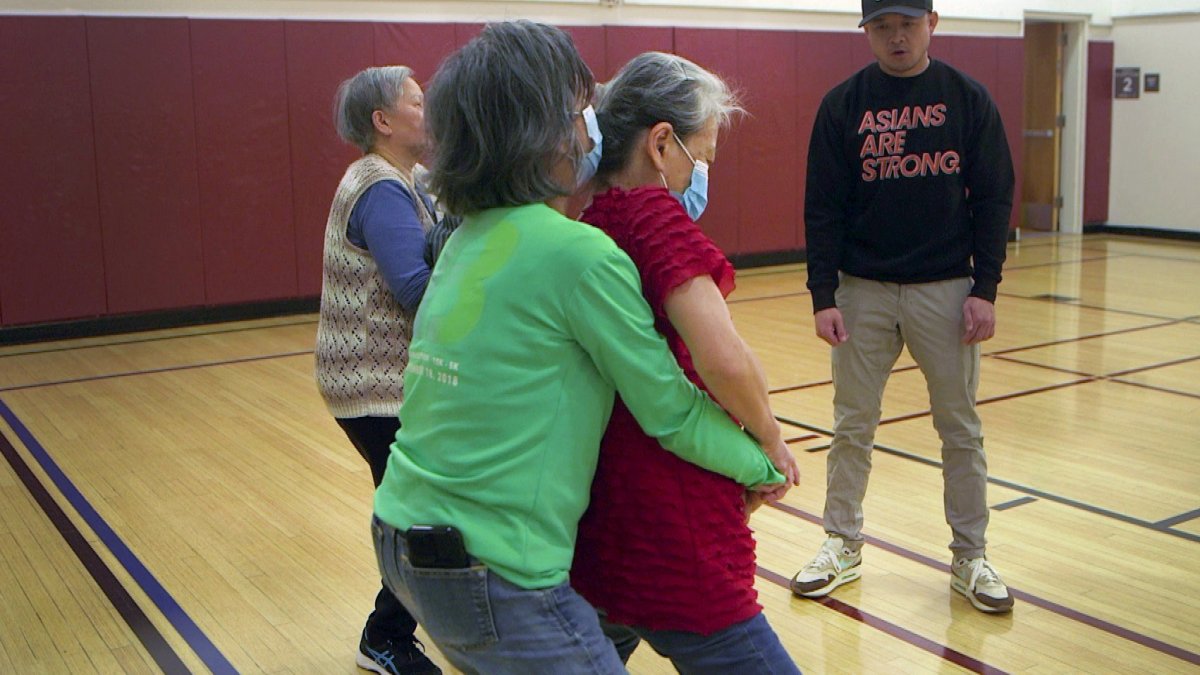 San Francisco Group Teaching Elderly Asians to Fend off Attacks – NBC ...