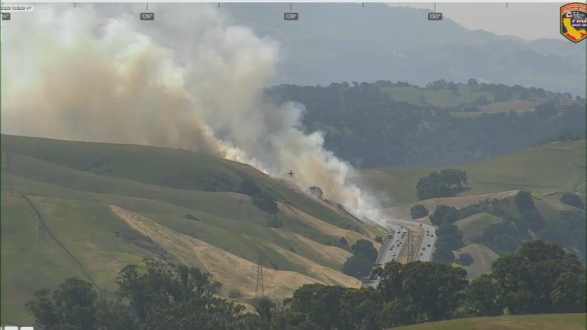 Brush Fire Burns Near Highway 4 in Martinez – NBC Bay Area